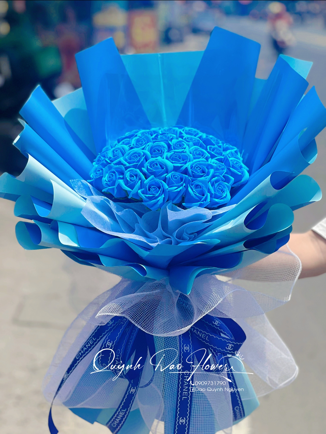 Bó hoa sáp 40 bông màu xanh dương